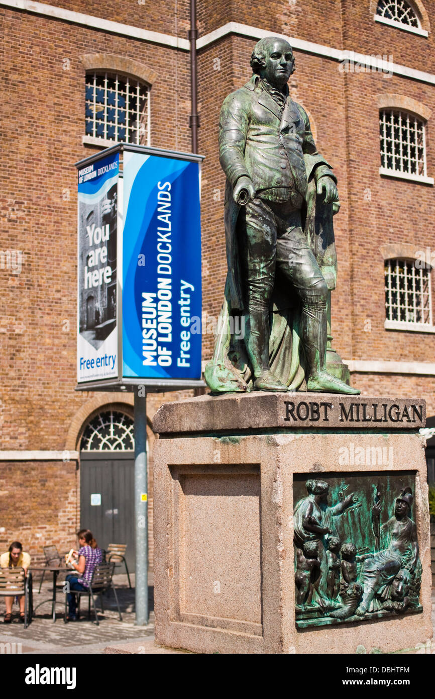 Robert Milligan statue stands in front of the museum of London ...