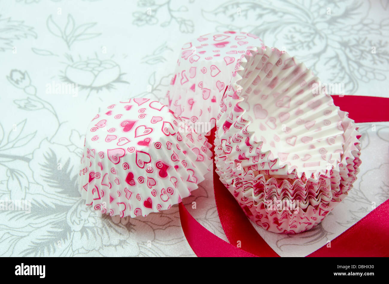 Cupcake cases hi-res stock photography and images - Alamy