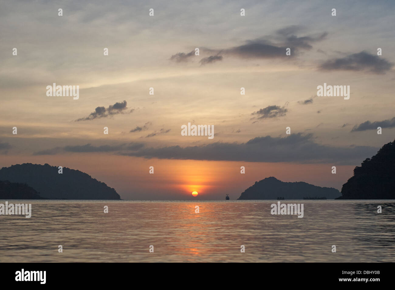 Majestic sunset over open sea hi-res stock photography and images - Alamy