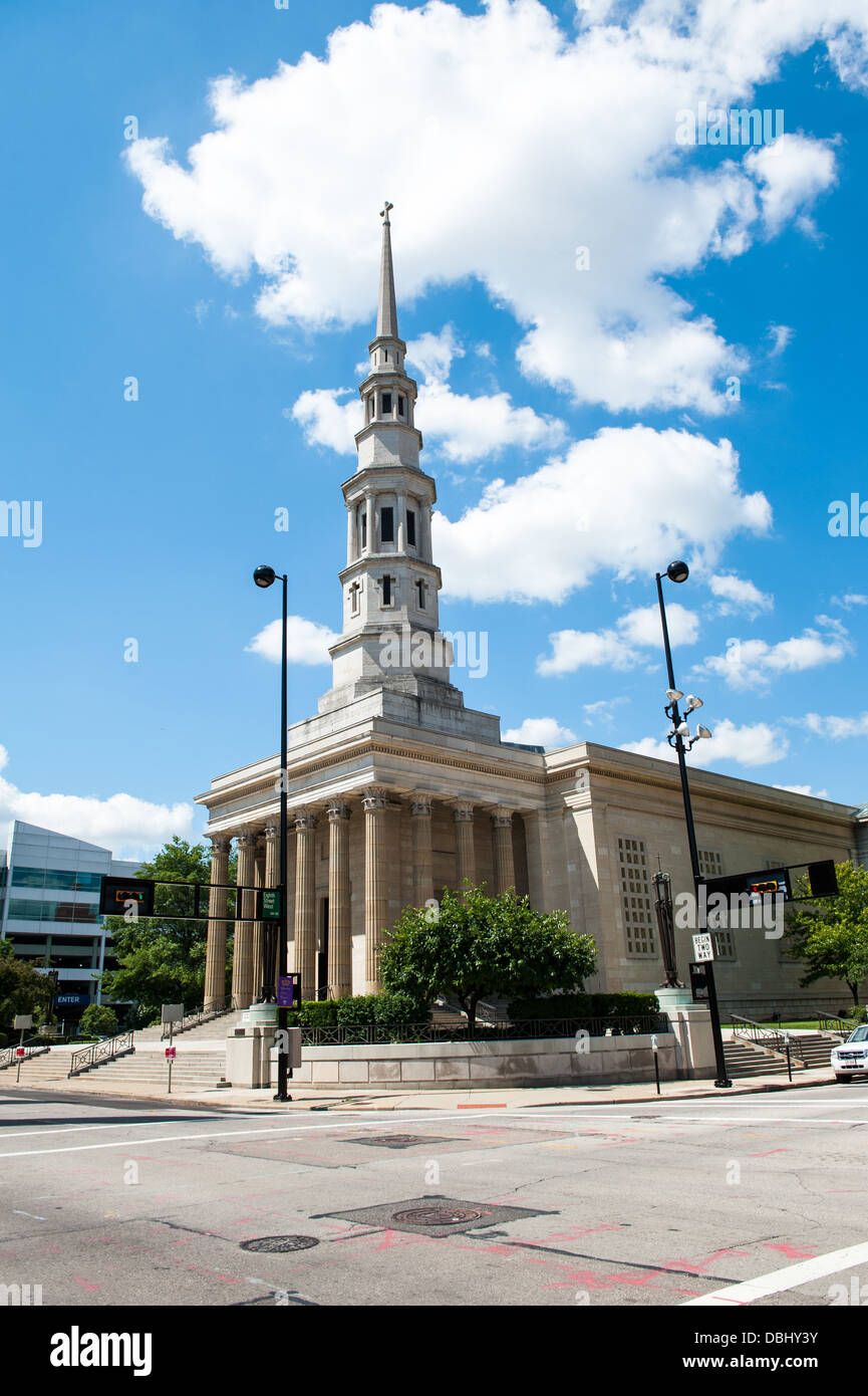 CINCINNATI - JULY 12: Saint Peter in Chains Cathedral in Cincinnati ...