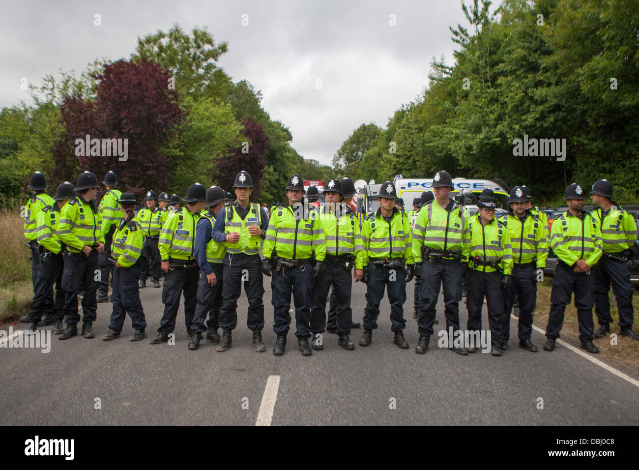 Balcombe, West Sussex, UK. 31st July, 2013. Sussex police form line ...