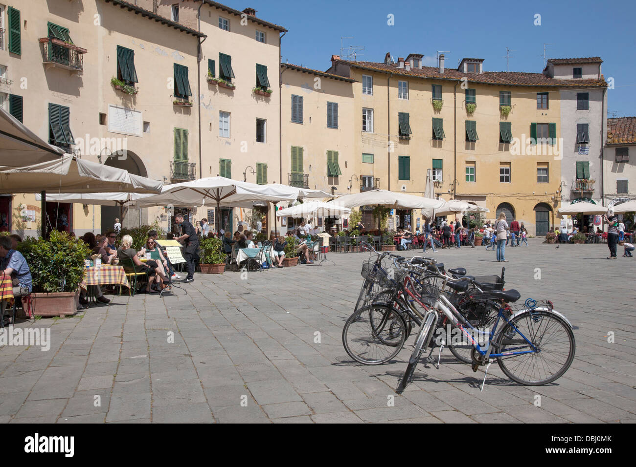 Restaurant Terrace and Shops, Piazza Anfiteatro Square, Lucca; Tuscany ...