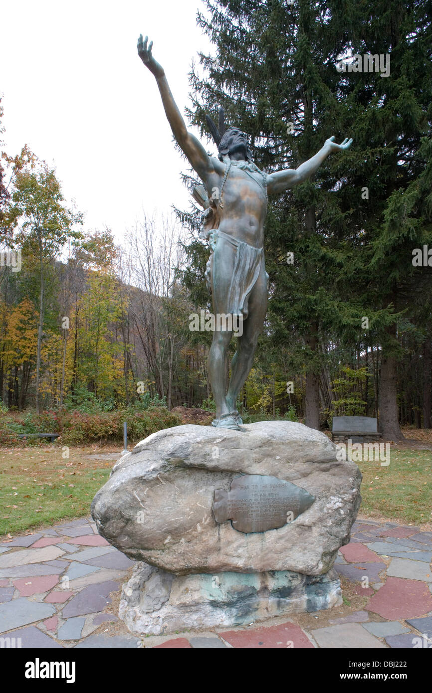 Mohawk trail hi-res stock photography and images - Alamy