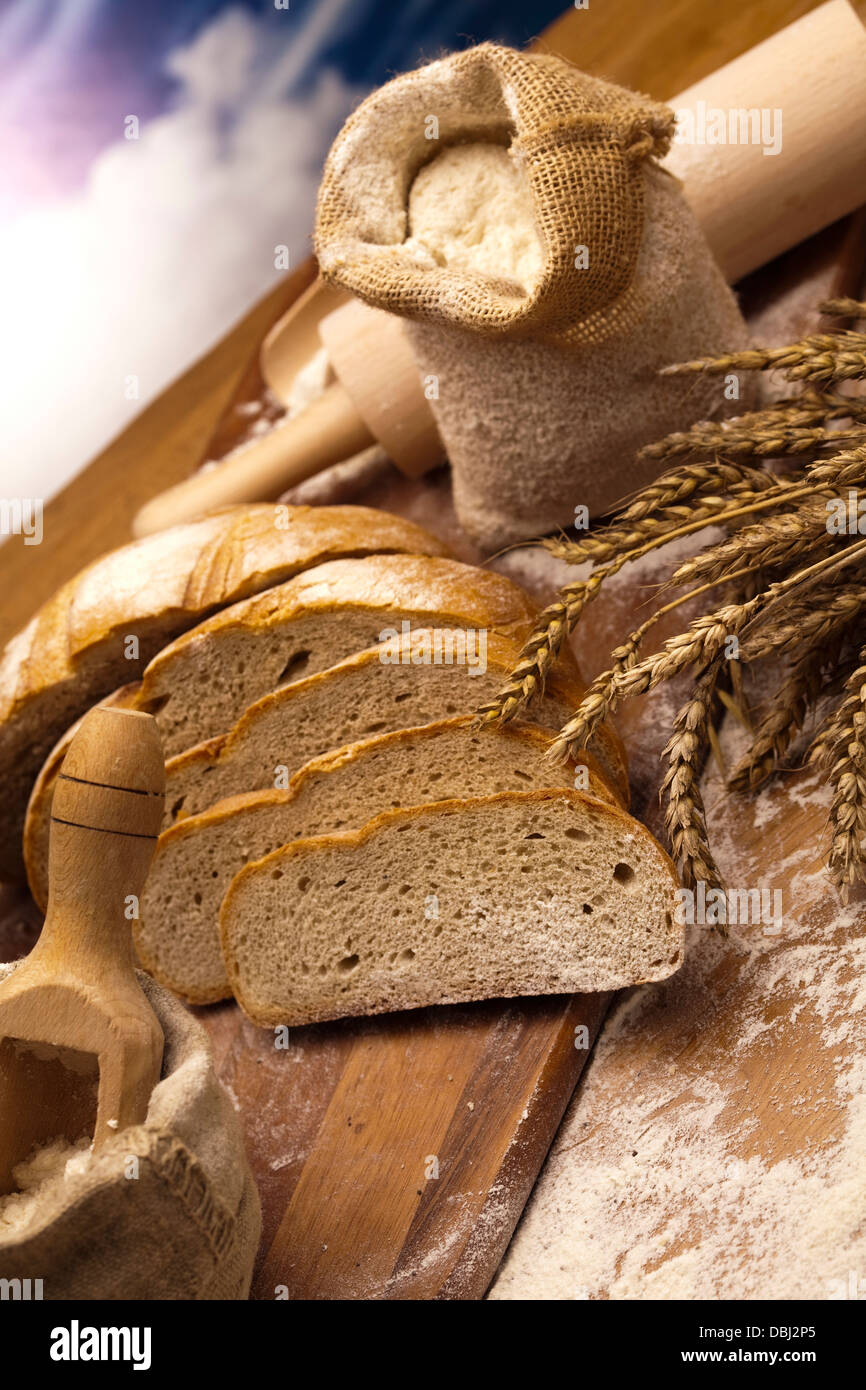 Flour and traditional bread Stock Photo - Alamy