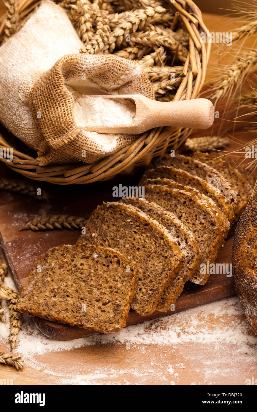 Flour and traditional bread Stock Photo - Alamy