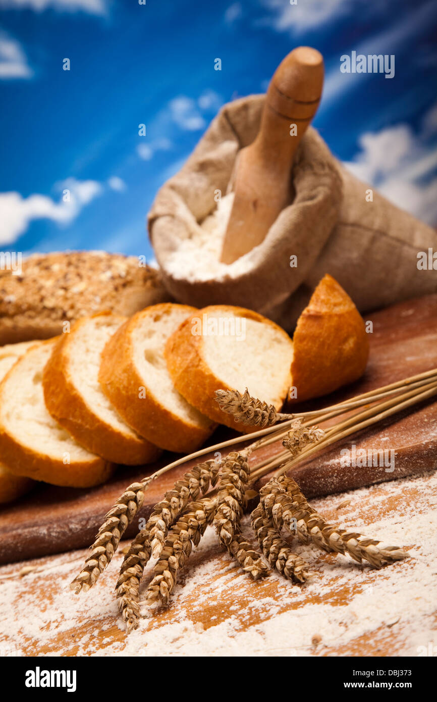 Flour and traditional bread Stock Photo - Alamy