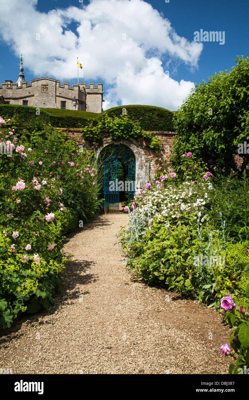Rousham house walled garden hi-res stock photography and images - Alamy