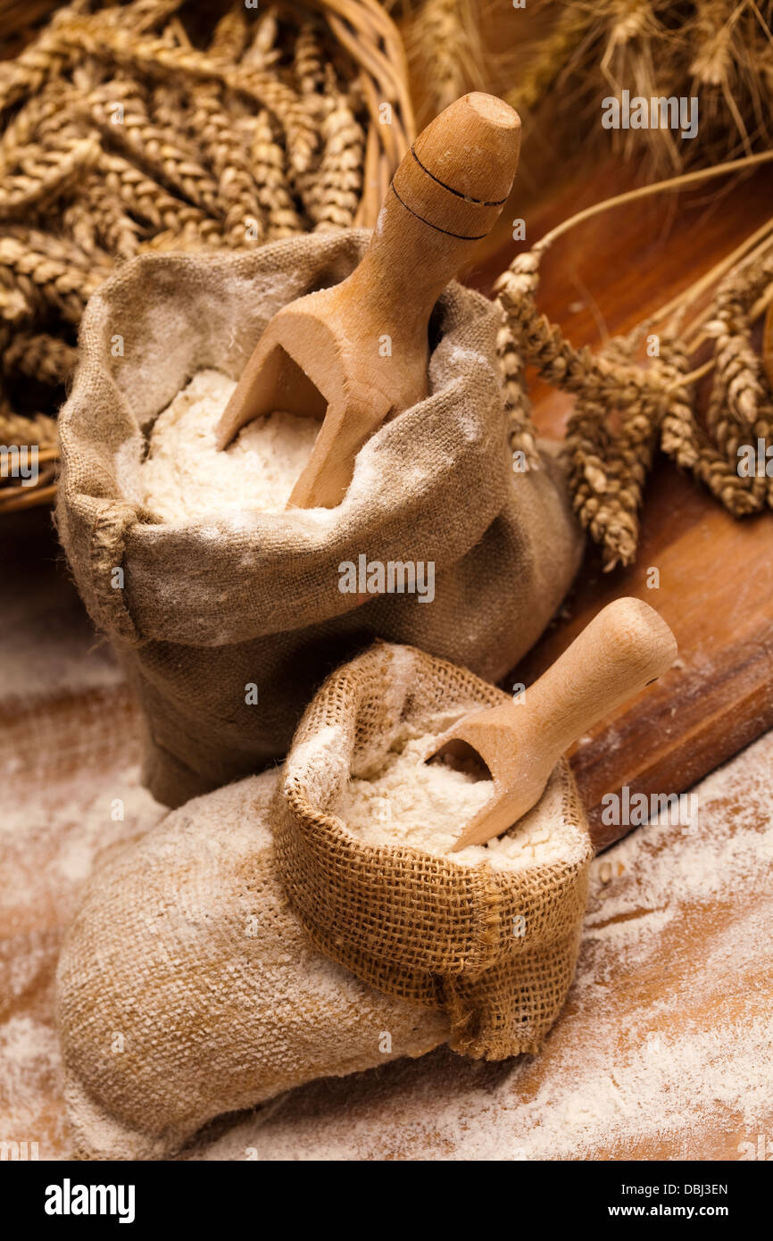 Flour and traditional bread Stock Photo - Alamy