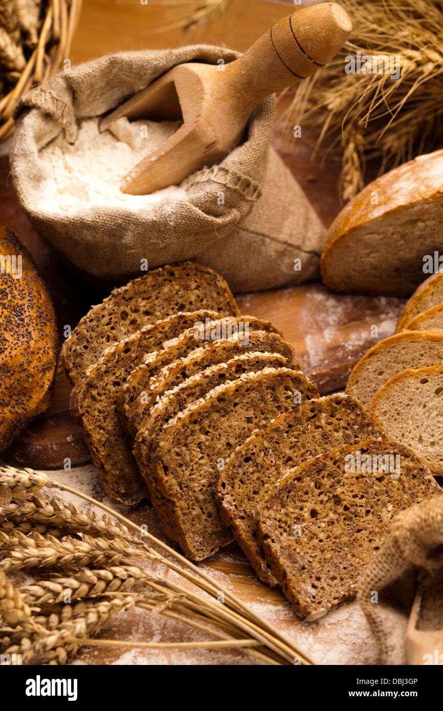 Flour and traditional bread Stock Photo - Alamy