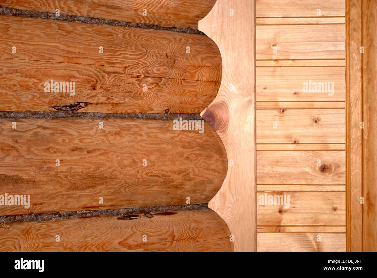Wall made round logs hi-res stock photography and images - Alamy