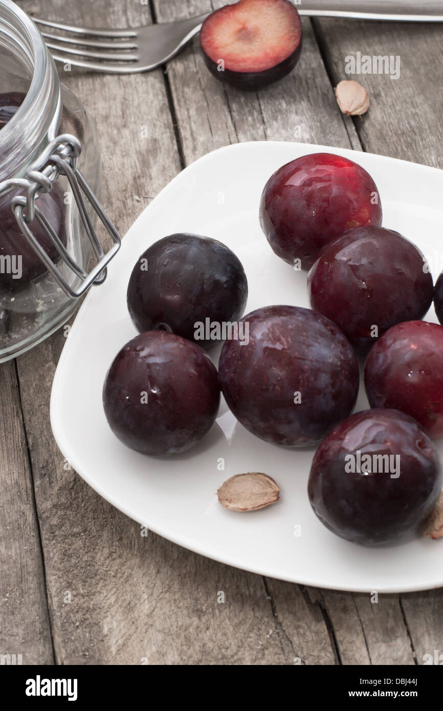 Pulp of plums hi-res stock photography and images - Alamy