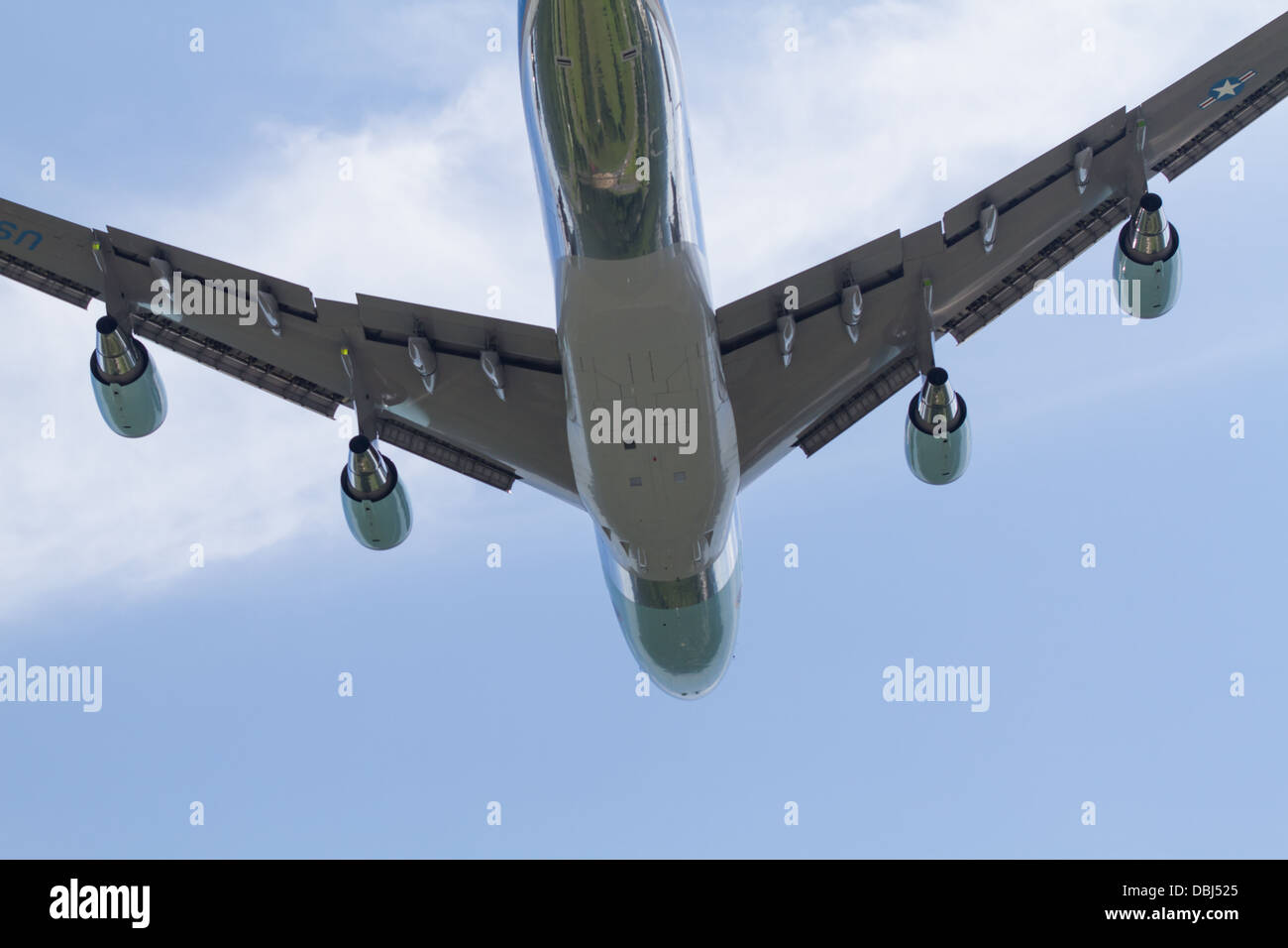 Air Force One on climb out, with landing gear retracted Stock Photo - Alamy