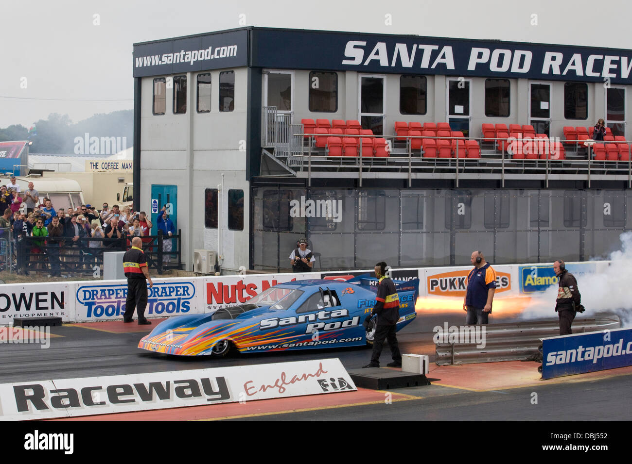 Jet Funny Car pilot Martin Hill takes to the track with Fire force 3 ...