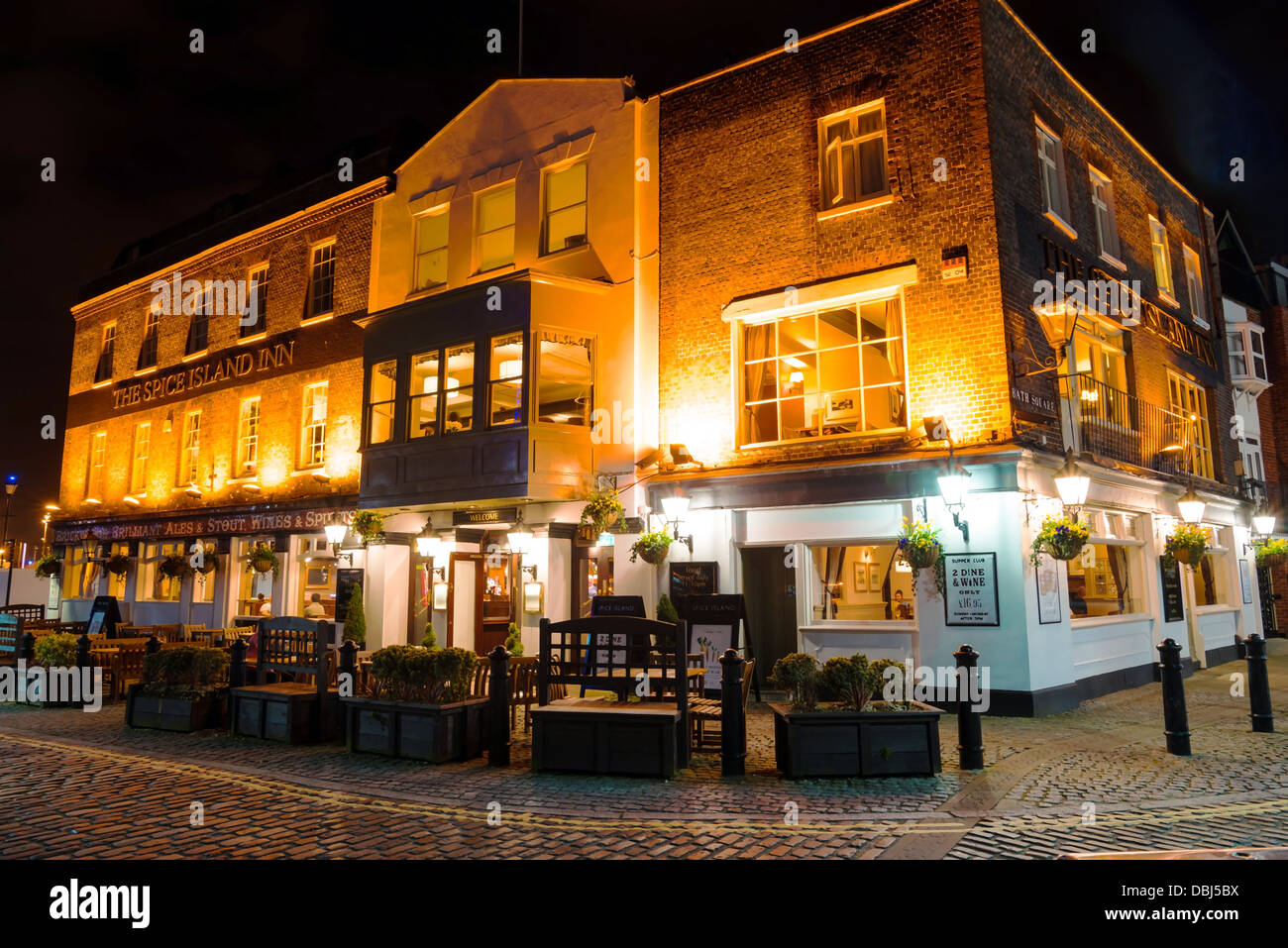 The Spice Island Inn pub at harbour Portsmouth, Hampshire, UK Stock ...