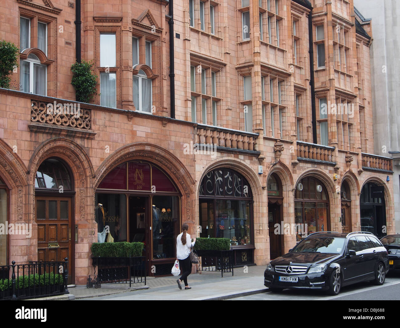 London Mayfair street expensive shops Stock Photo - Alamy