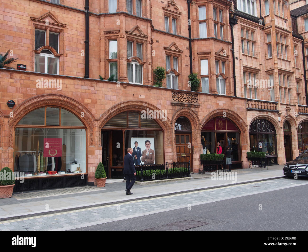London Mayfair street expensive shops Stock Photo - Alamy