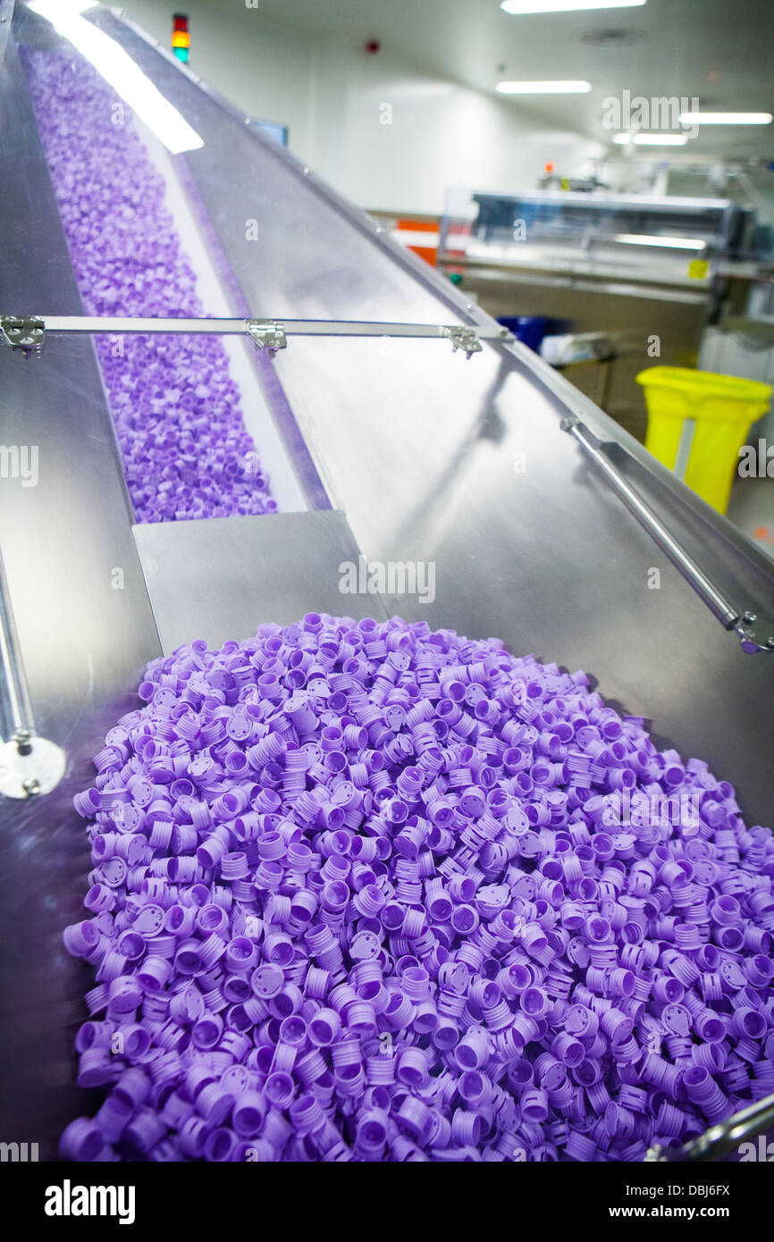 Pharmaceutical production hi-res stock photography and images - Alamy