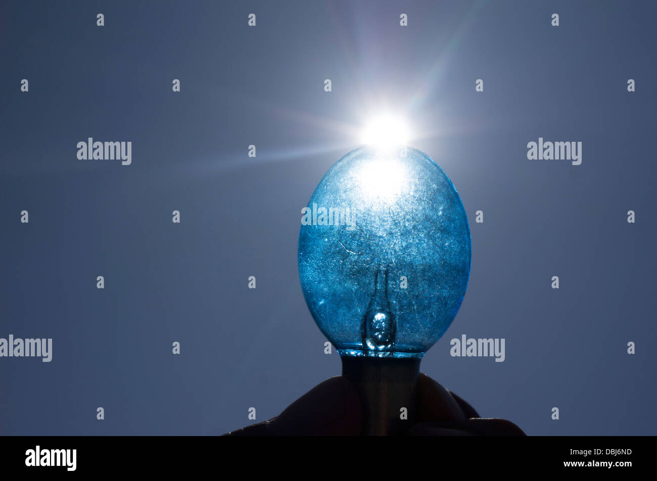 Old Fashioned Camera Flashbulb Stock Photo - Alamy