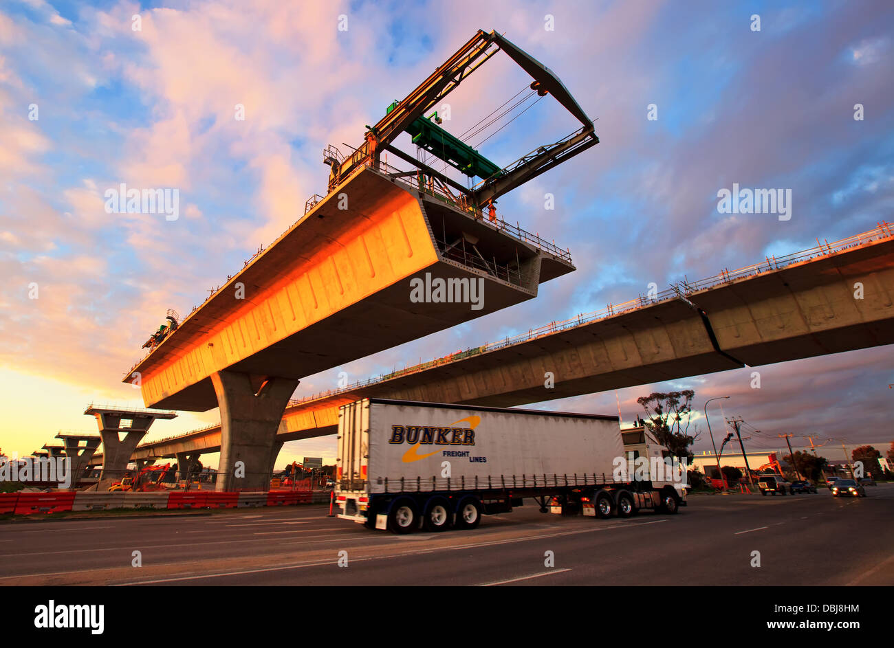 Construction of the South Road Superway in the northern suburbs of ...