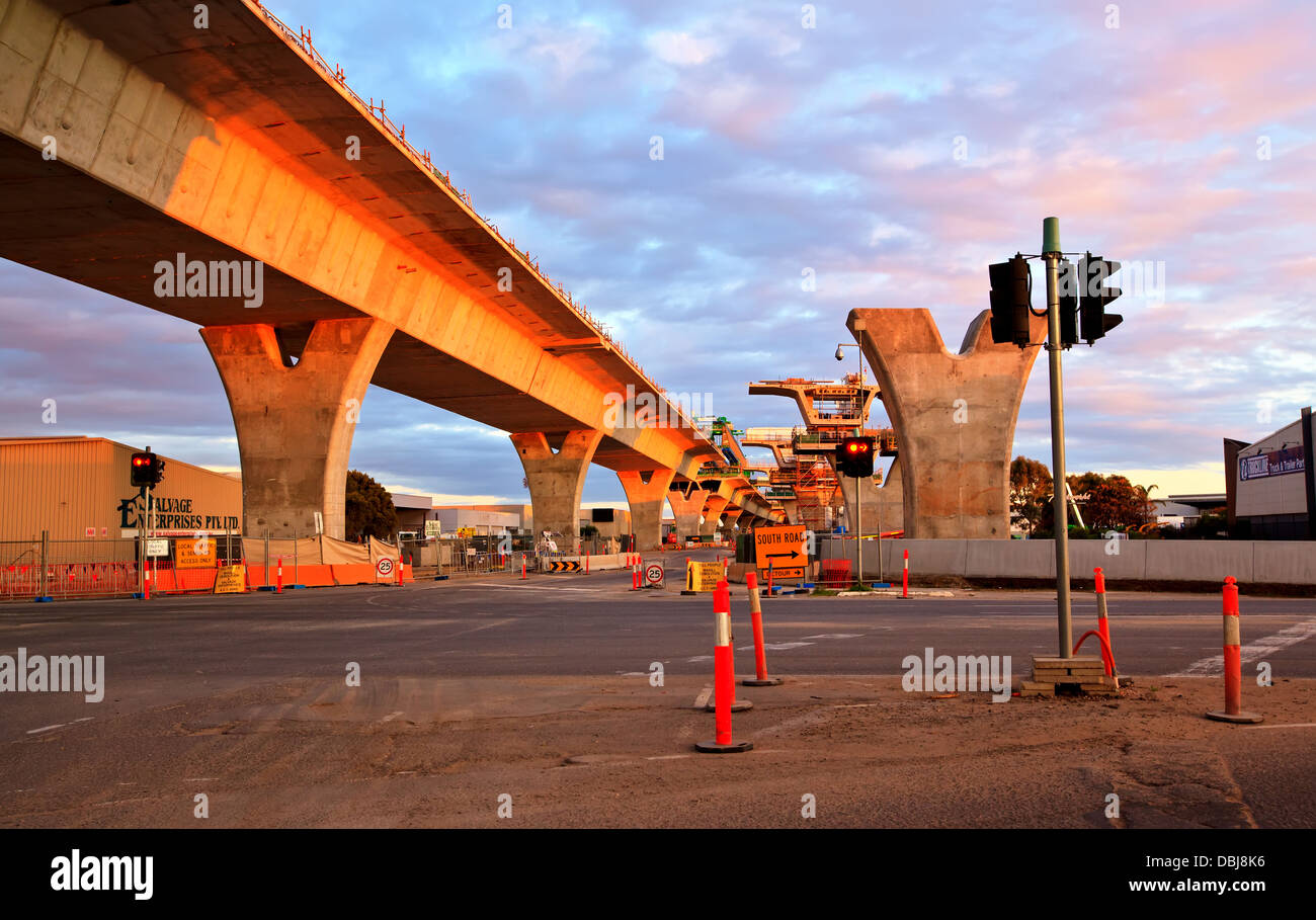 Construction of the South Road Superway in the northern suburbs of ...