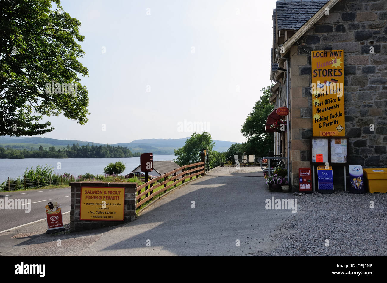 Loch awe village hi-res stock photography and images - Alamy