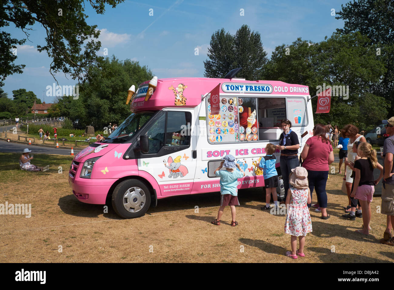 Girls in a van hi-res stock photography and images - Alamy