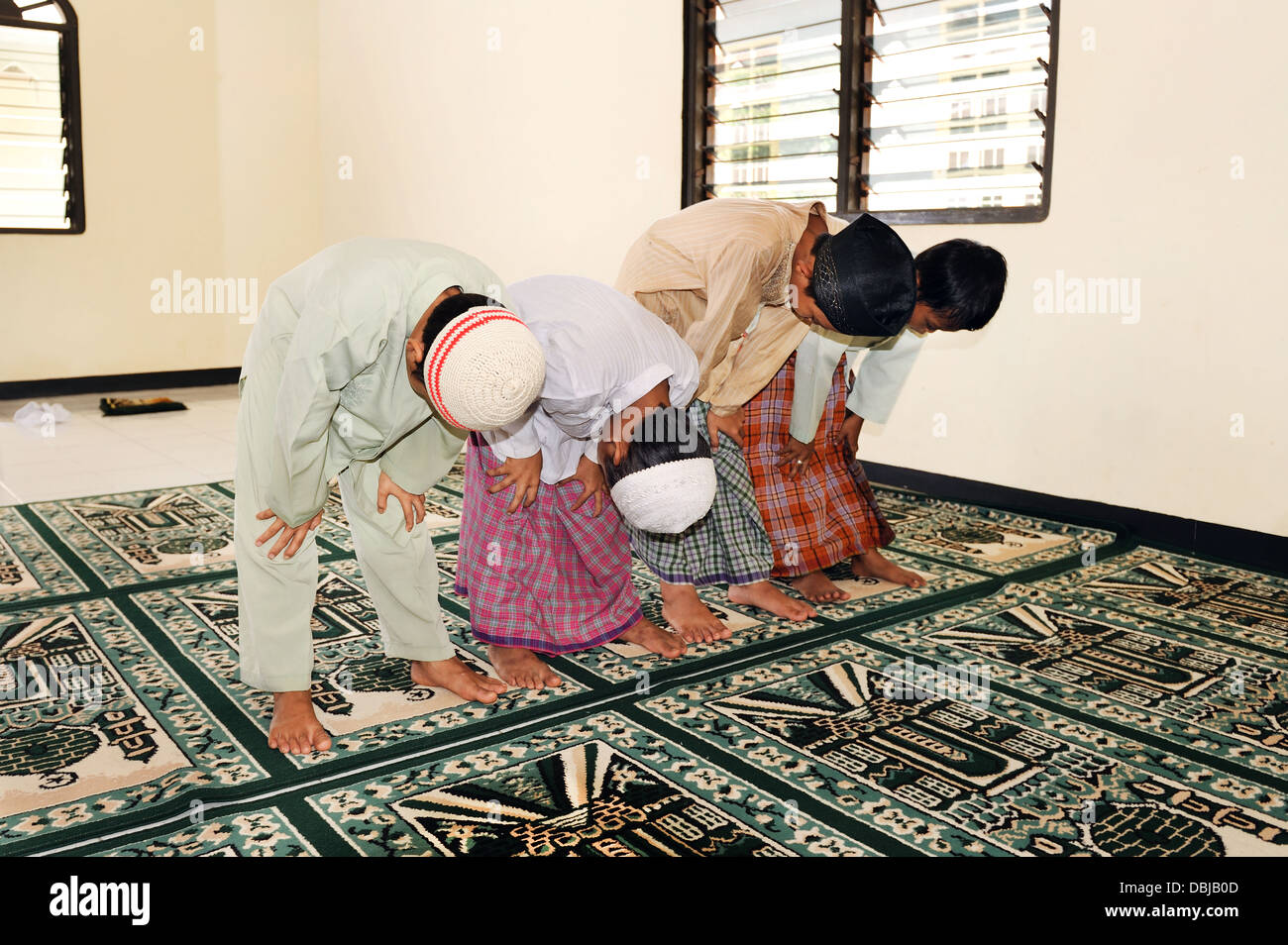 Muslim Kids Praying Stock Photo - Alamy Muslim Kids Praying Stock Photo - Alamy
