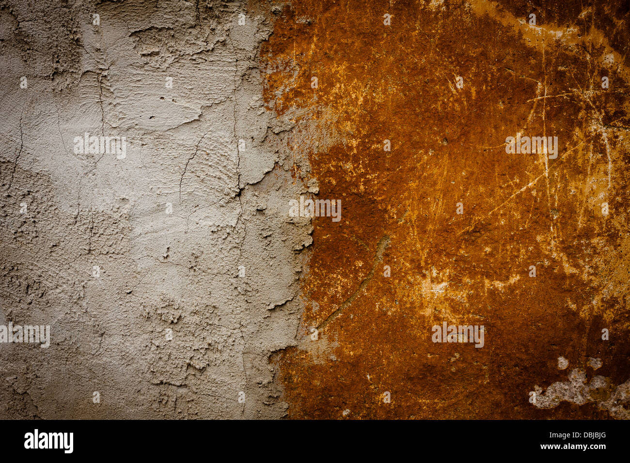 Dark edged old rusty background texture Stock Photo - Alamy