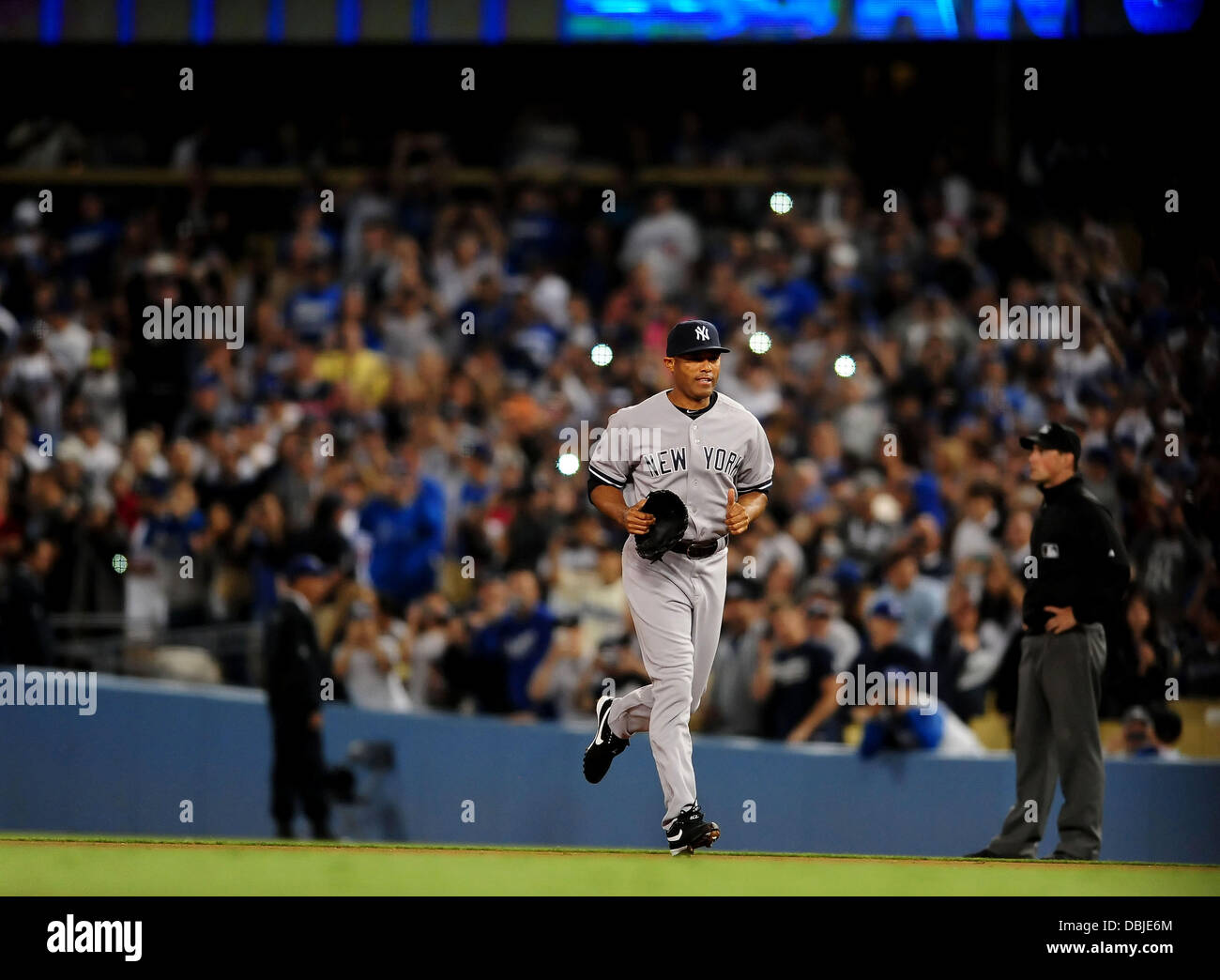 Dodgers bullpen hi-res stock photography and images - Alamy