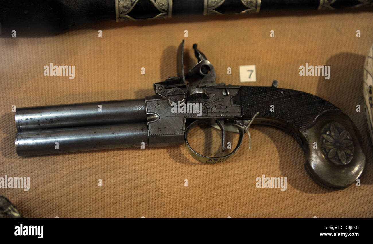Two Cannon Pistol High Resolution Stock Photography and Images - Alamy