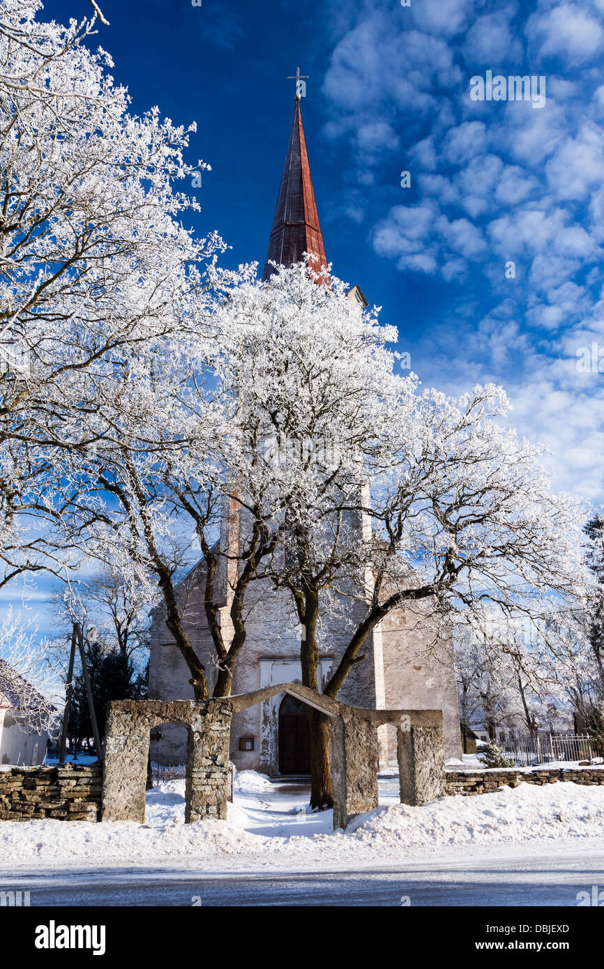 Snowy christian symbol outdoor hi-res stock photography and images - Alamy
