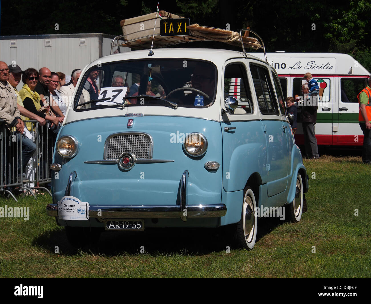 Italian cars of the 1950s hi-res stock photography and images - Alamy