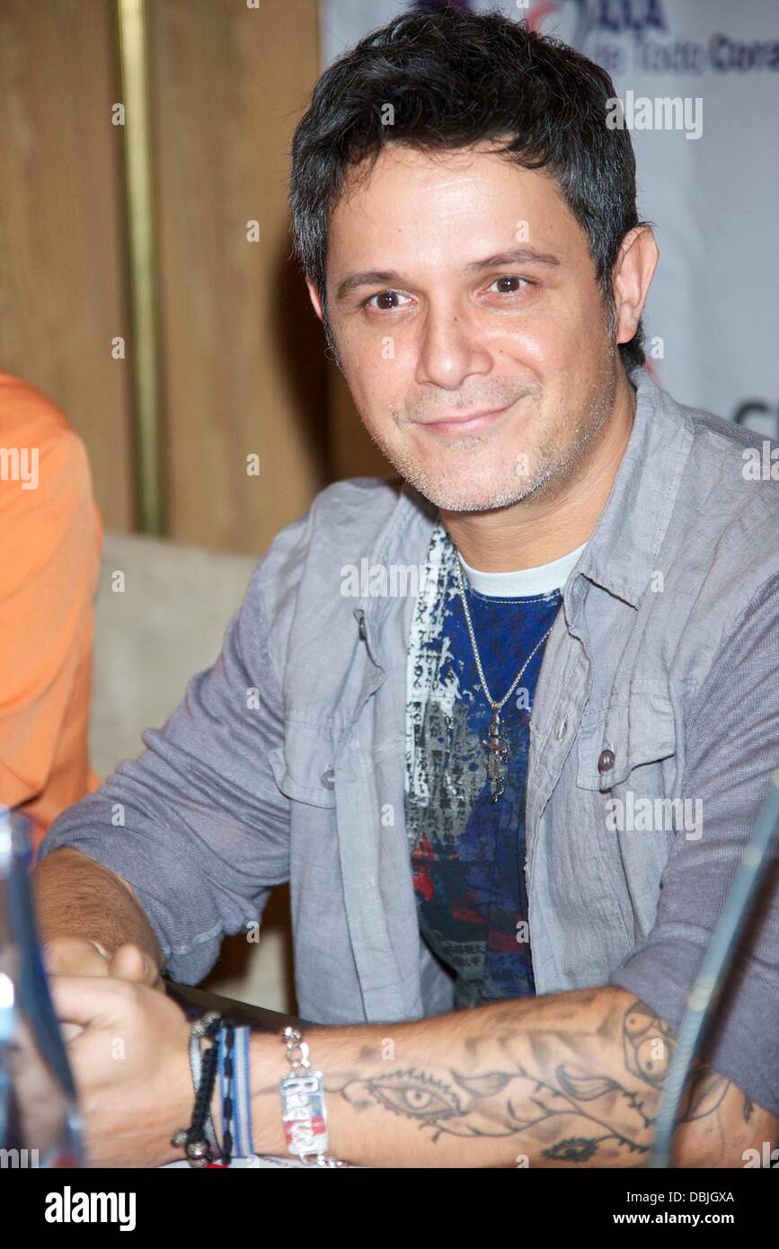 Spanish singer Alejandro Sanz attends 'Save the Children' awards press ...