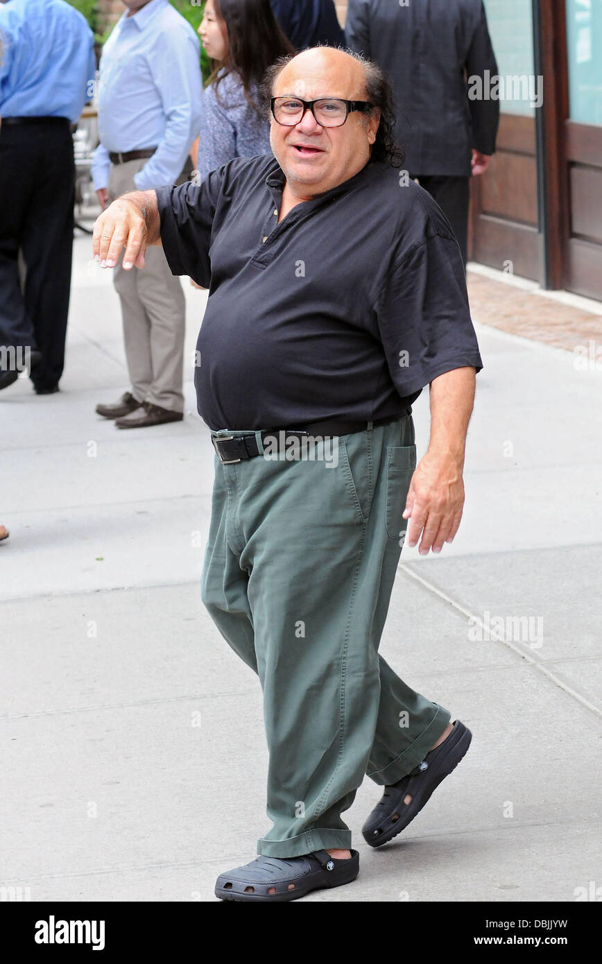 Danny DeVito leaving his Manhattan Hotel New York City, USA - 22.06.11 ...