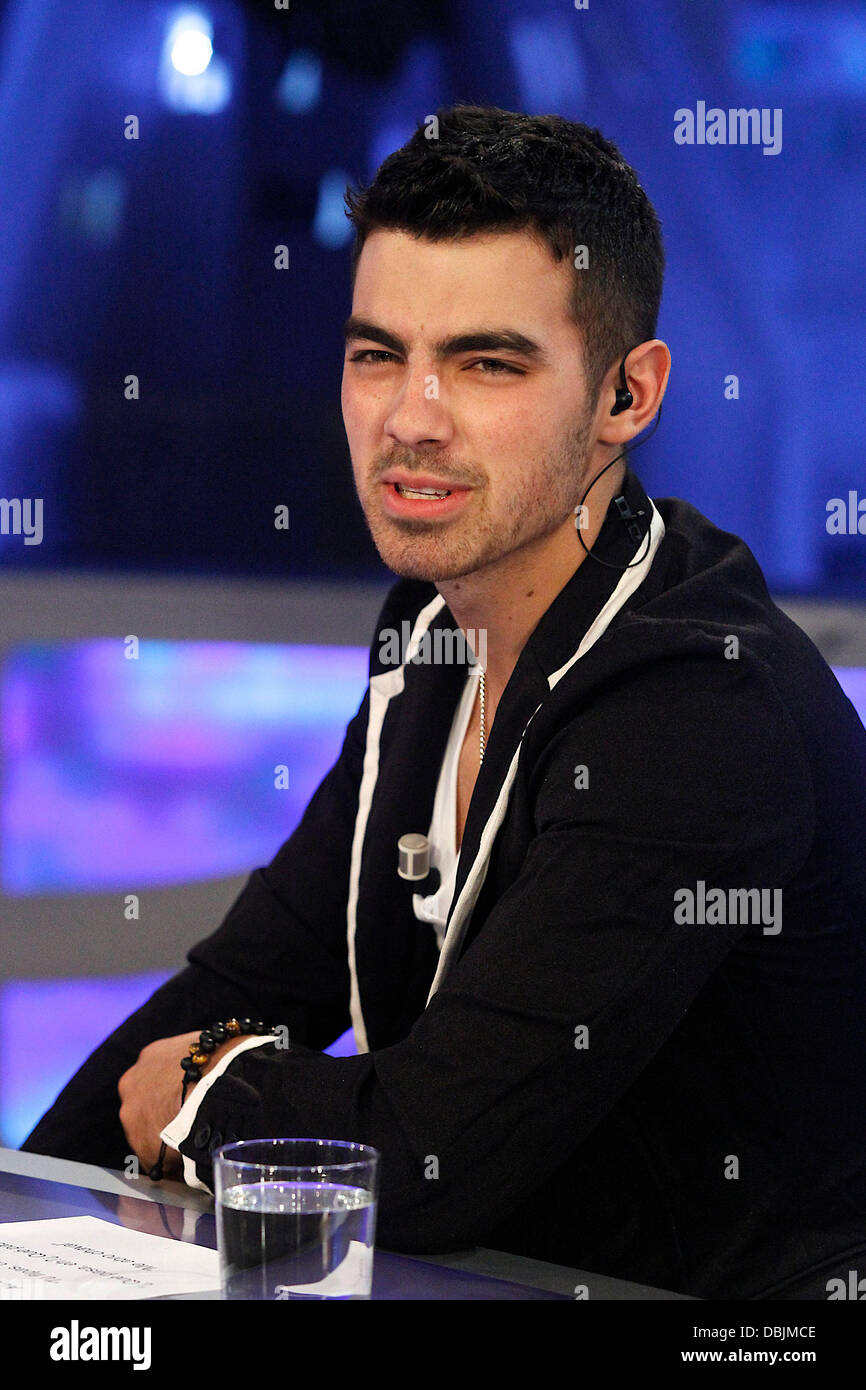 Singer Joe Jonas on the 'El Hormiguero' TV show at Vertice Studios ...