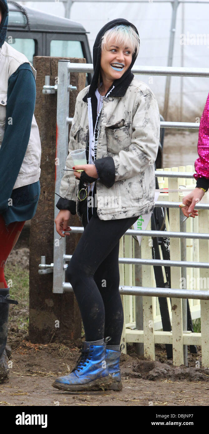 Jaime Winstone Celebrities at The 2011 Glastonbury Music Festival held ...
