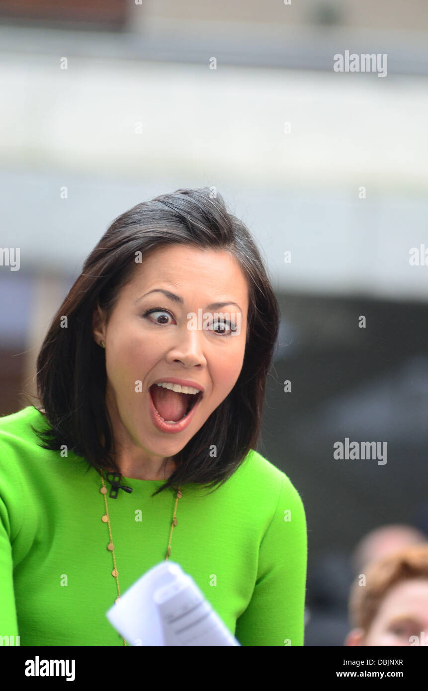 Ann Curry Bruno Mars performing live at Rockefeller Center as part of ...