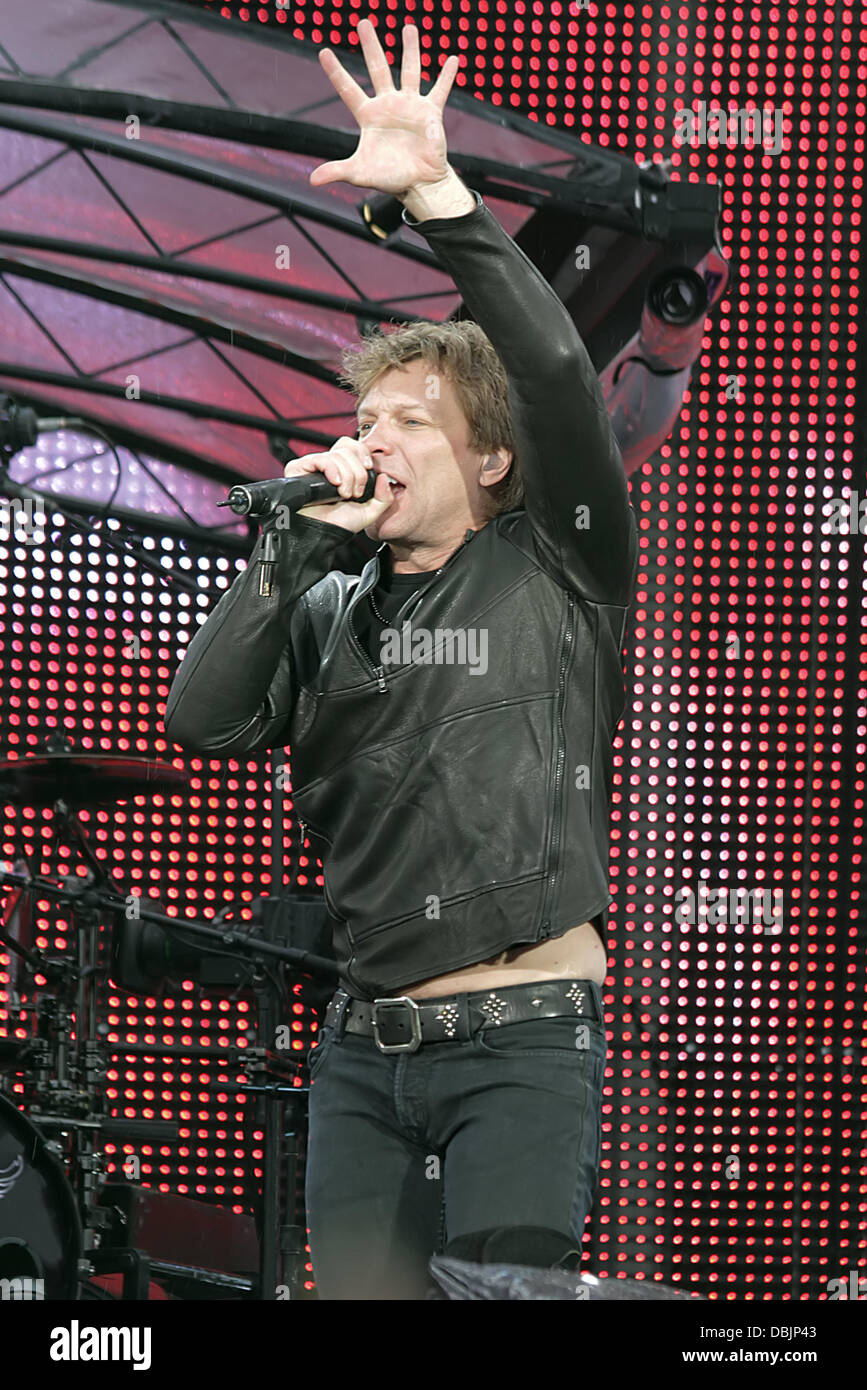 Jon Bon Jovi Bon Jovi performing at Manchester Cricket Ground Old ...