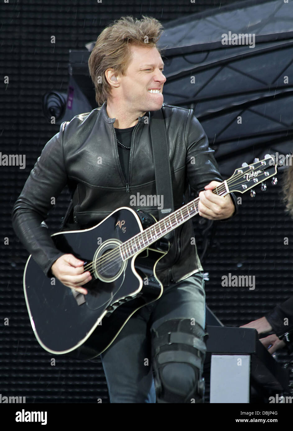 Jon Bon Jovi Bon Jovi performing at Manchester Cricket Ground Old ...