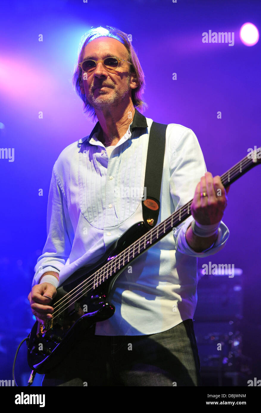 Mike rutherford and the mechanics hi-res stock photography and images ...