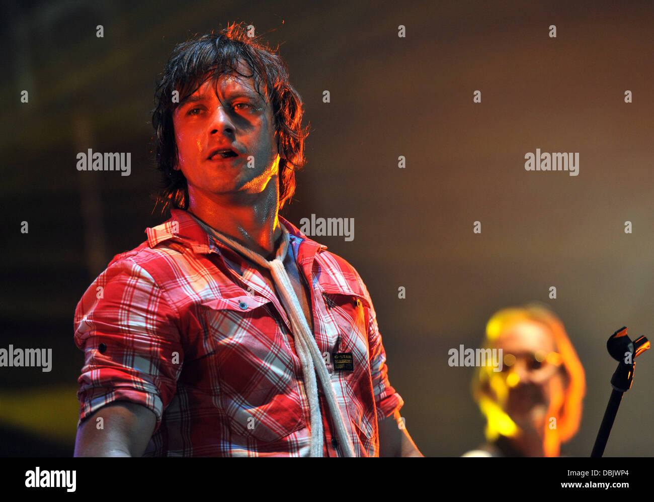 Mike Rutherford and Tim Howar of Mike and The Mechanics at the Hard ...