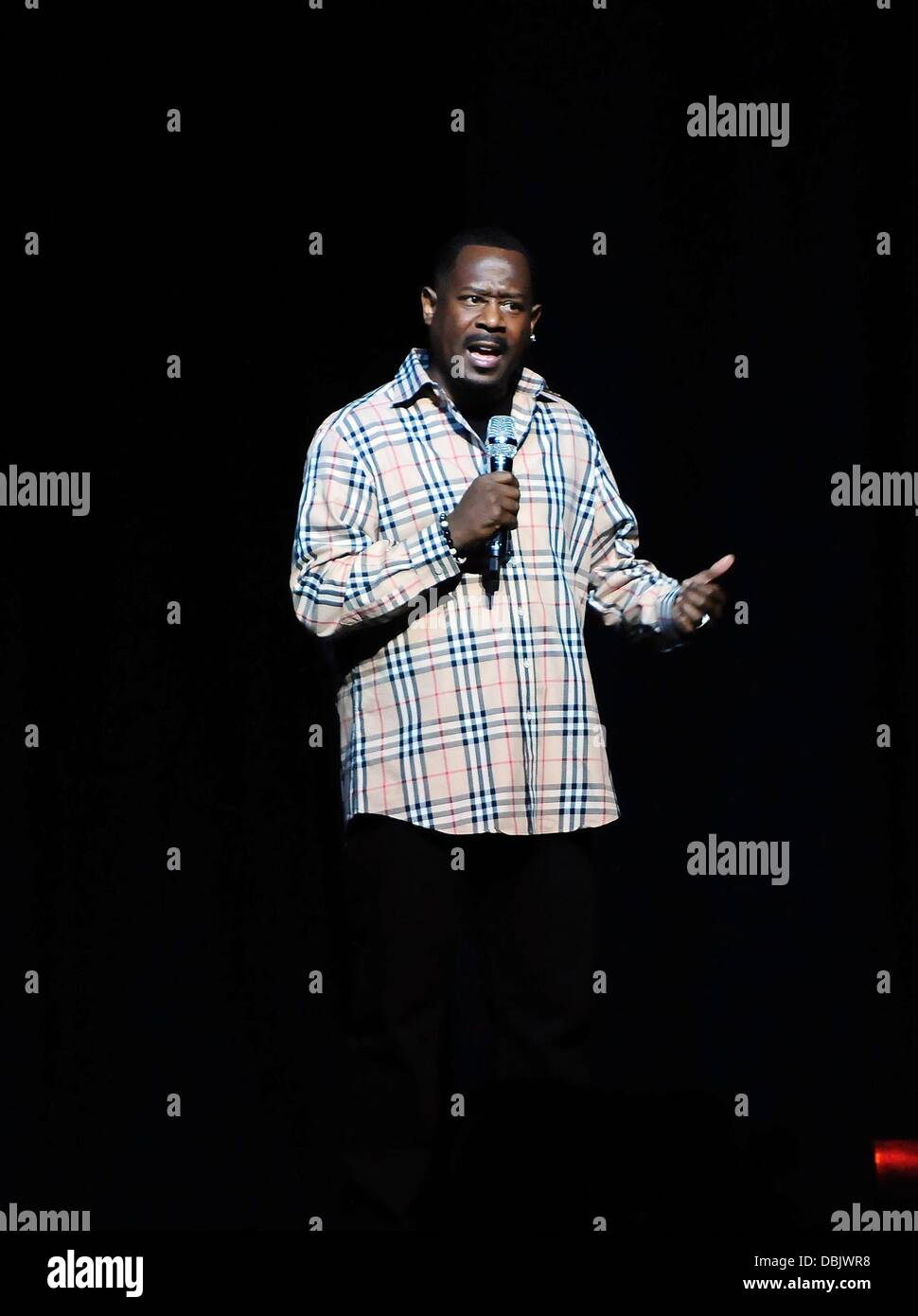 Martin lawrence performs his hi-res stock photography and images - Alamy