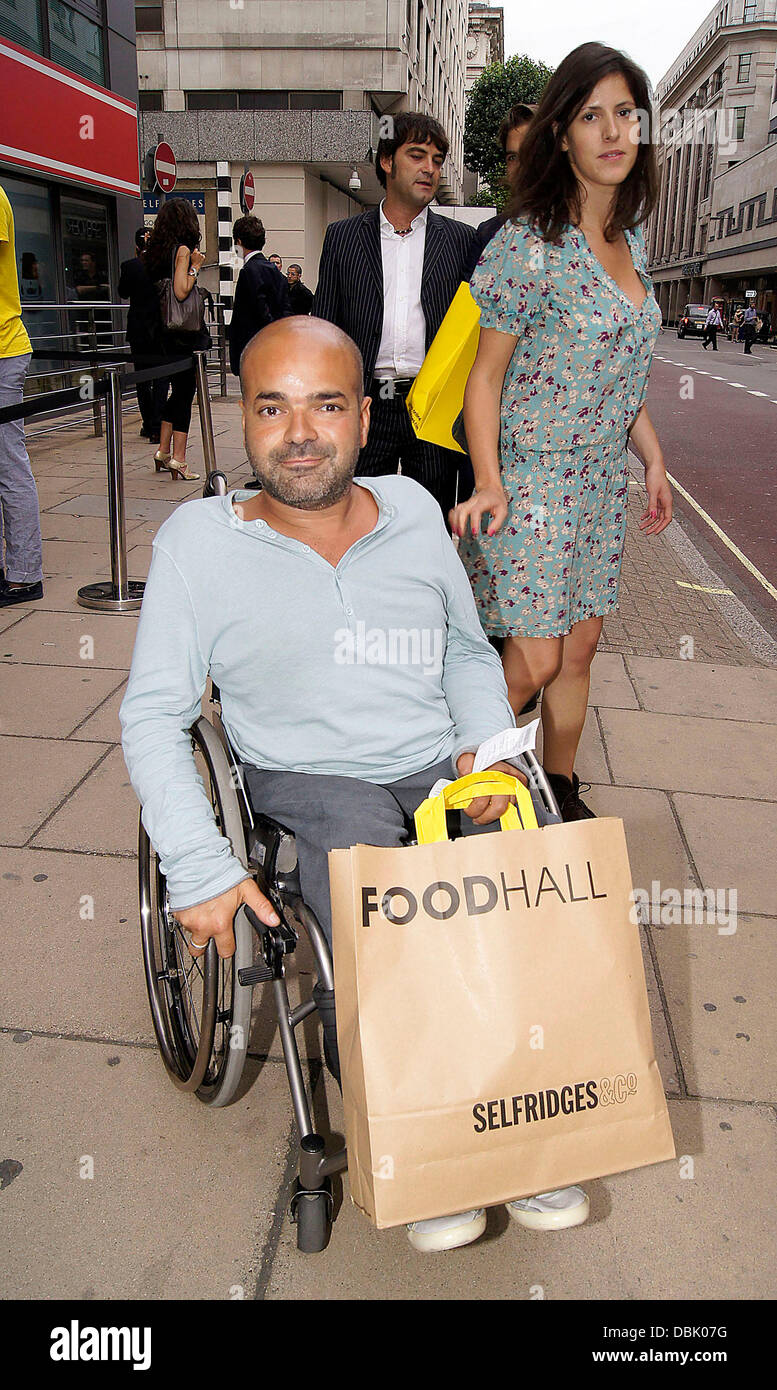 Ash atalla hi-res stock photography and images - Alamy