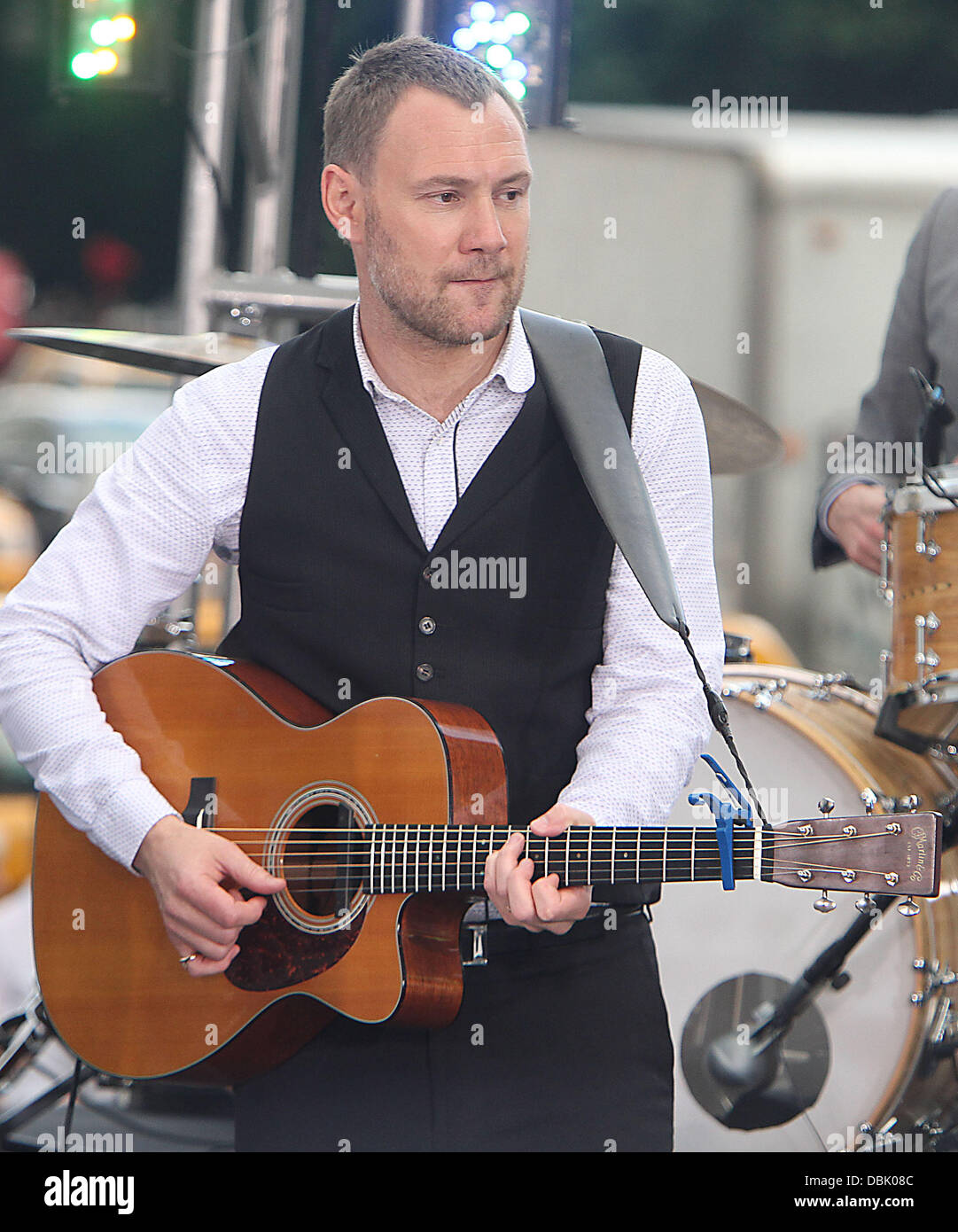 Cbs the early show concert with david gray hi-res stock photography and ...