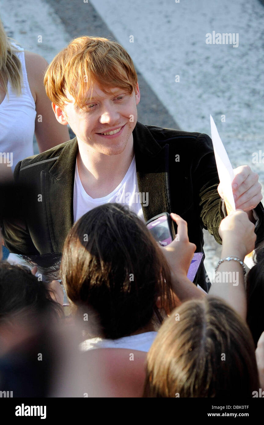 Rupert Grint 'Harry Potter and the Deathly Hallows: Part 2' photocall ...