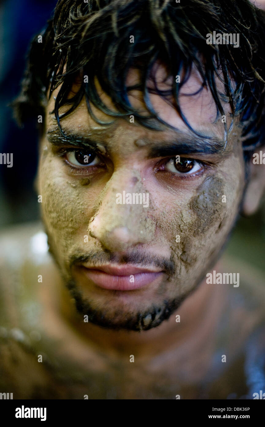 Kushti wrestler hi-res stock photography and images - Alamy