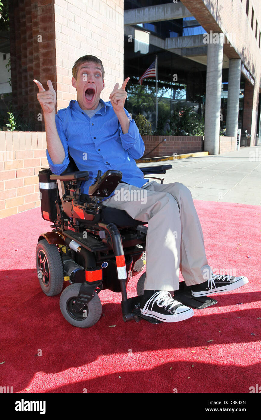 Zach Anner creates his Handi-Cappuccino shake at Millions Of Milkshakes ...