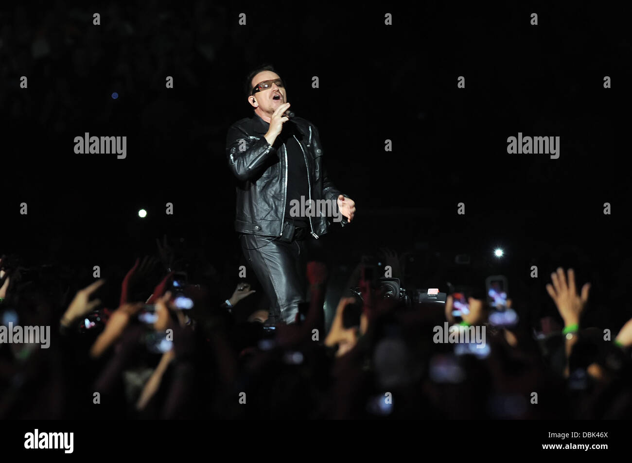 U2 360° tour u2 hi-res stock photography and images - Alamy