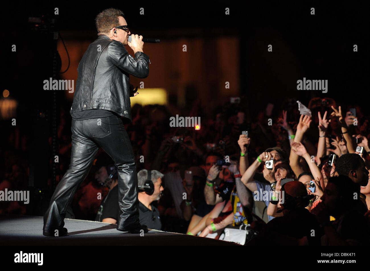U2 360 tour at sun life stadium hi-res stock photography and images - Alamy