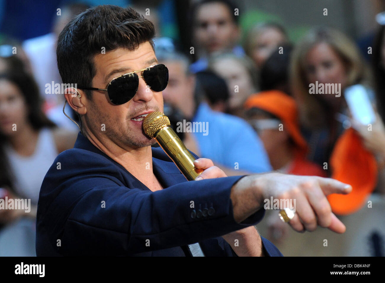 Singer Robin Thicke performs on NBC's 'Today' at Rockefeller Plaza on ...